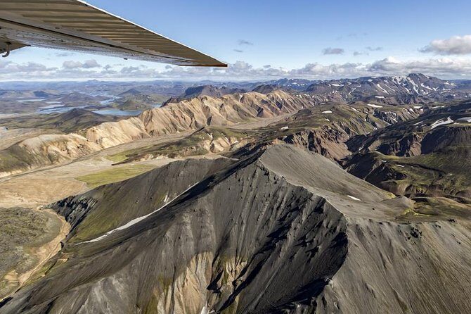 Ultimate Airplane Sightseeing Flight from Skaftafell - An In-Depth Look at the Flight Experience