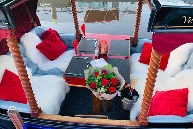 Ultimate Romantic Gondola Experience - The Sum Up