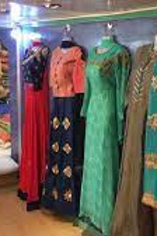 Ultimate Sari and Kurtha Shopping Tour in Thamel |Kathmandu| - An Honest Look at the Kathmandu Sari and Kurtha Shopping Tour