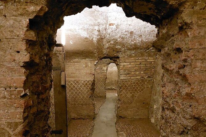 Ultimate Underground Tour in Rome - Detailed Breakdown of the Itinerary