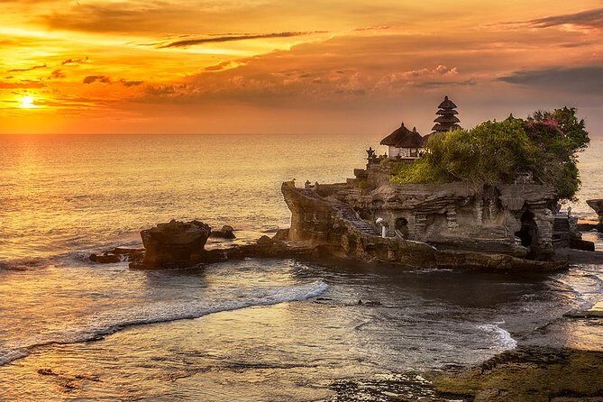 Ulun Danu tample and Tanah Lot sunset - The Value and Who Should Consider This Tour