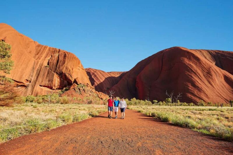 Uluru: Sacred Sites Tour + Sparkling at Sunset & BBQ Dinner - Comparing with Similar Experiences