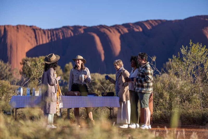 Uluru: Small Group Sunset Tour with Sparkling Wine - What Makes This Tour Stand Out?