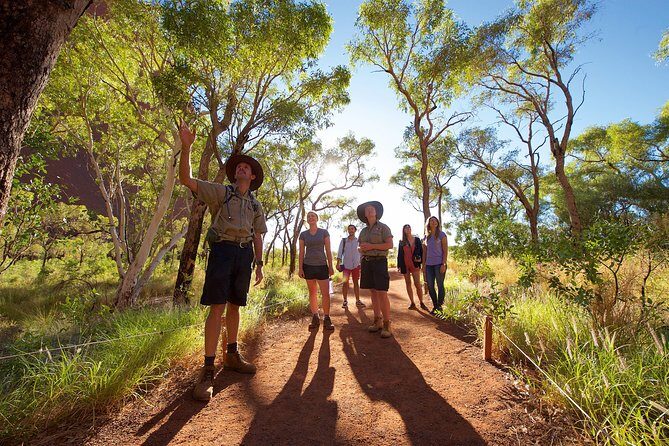 Uluru Small Group Tour including Sunset - The Experience of Guided Walks and Cultural Stories