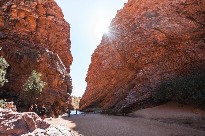 Uluru Small Group Tour including Sunset - Transport, Group Size, and Convenience
