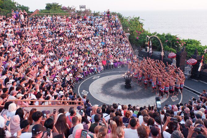 Uluwatu Kecak and Jimbaran Bay - Key Points