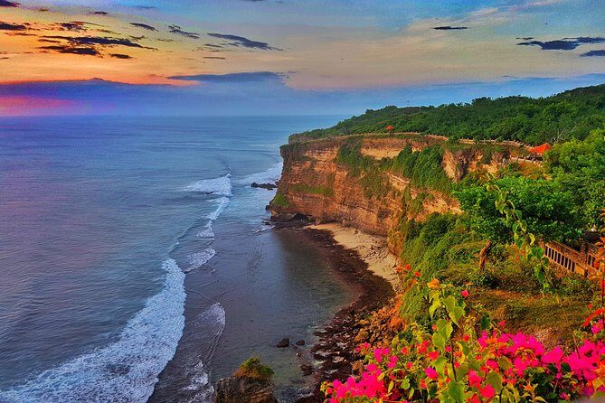 Uluwatu, Kecak Dance and Seafood Dinner Tour Packages - Key Points