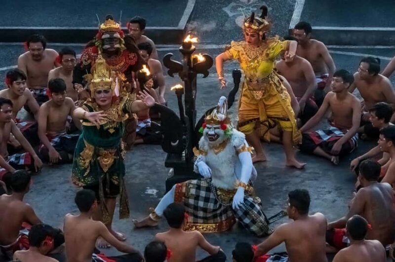 Uluwatu Sunset Temple - Kecak Dance Show & Seafood Dinner - Key Points
