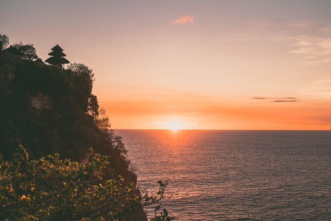 Uluwatu Sunset Tour And Kecak Dance - FAQs