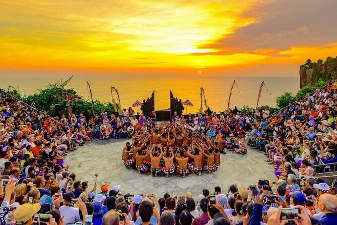 Uluwatu Temple and Kecak Dance Sunset Private Tour - An Honest Look at the Uluwatu Temple and Kecak Dance Sunset Private Tour