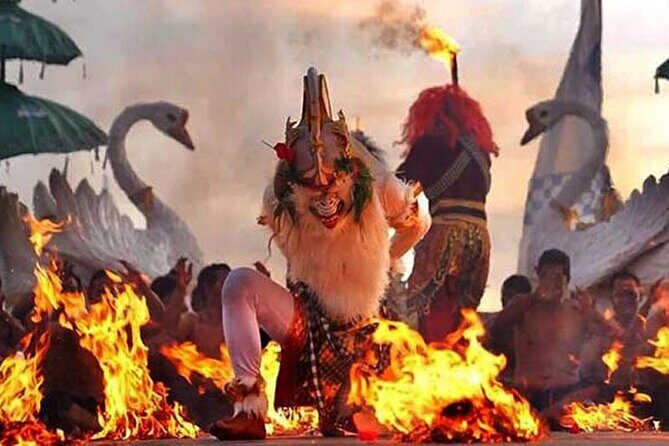 Uluwatu Temple - Kecak Dance - Seafood Dinner - All Inclusive - Uluwatu Temple: The Cliff-Top Spectacle