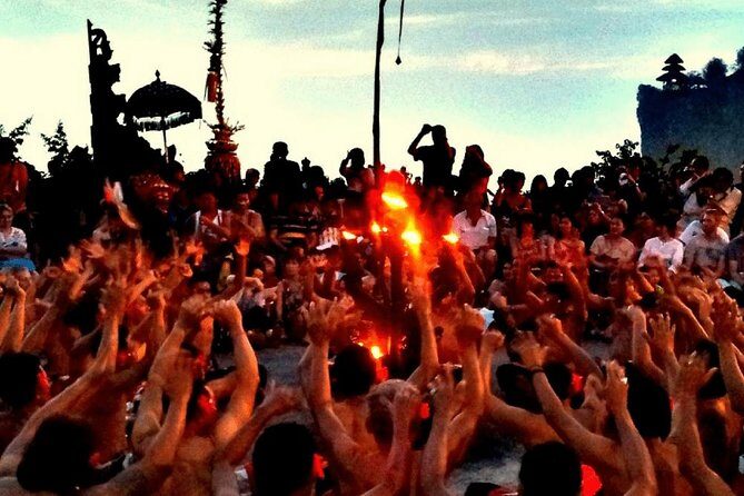 Uluwatu Temple with Kecak Dance including Barbecue Seafood Set and Lobster - The Sum Up