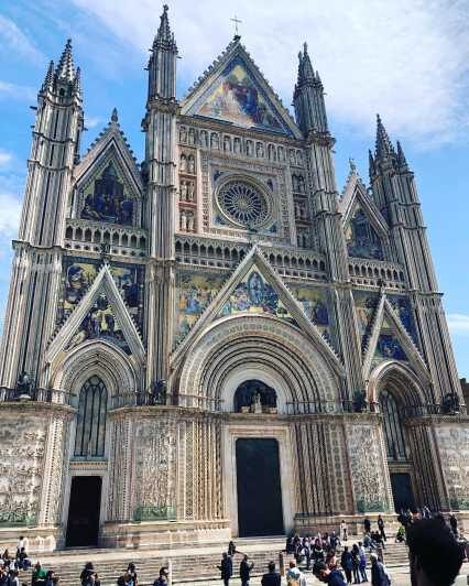 Umbria: Orvieto guided tour with lunch & Underground Orvieto - The Engineering Wonder: Saint Patricks Well