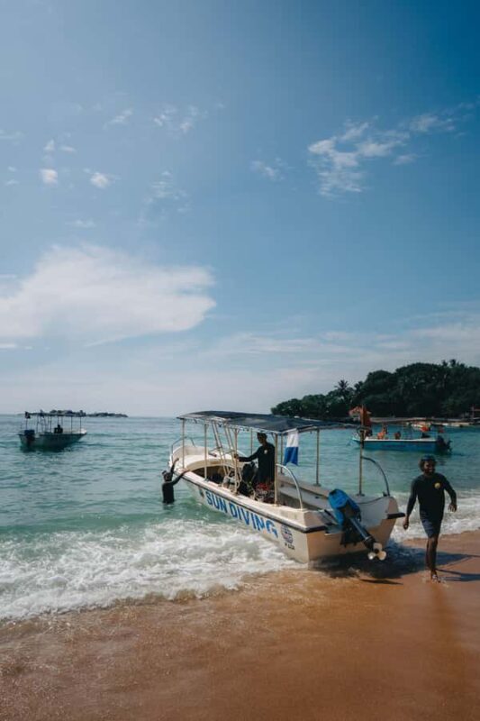 Unawatuna: Fun Dive with Gear and Guide for Certified Divers - Key Points