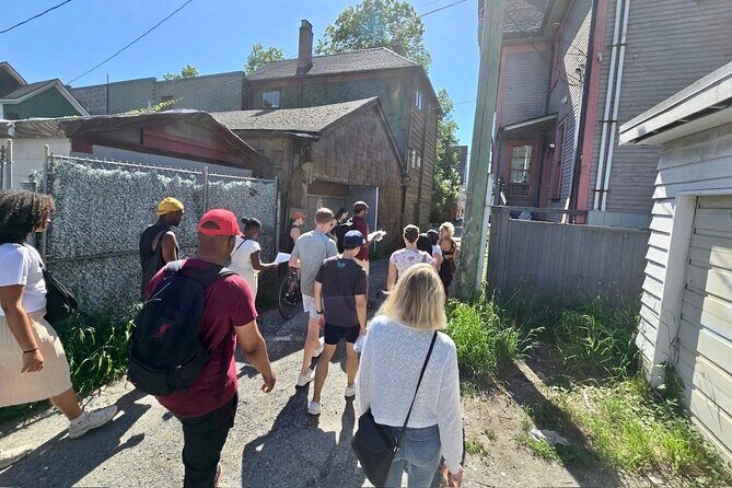Under the Haint Blue Sky: The Lost Alley Walking Tour - What’s the Value of This Tour?