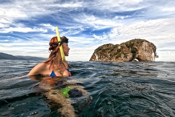 Underwater Photo Shoot - Authenticity and Local Flavor