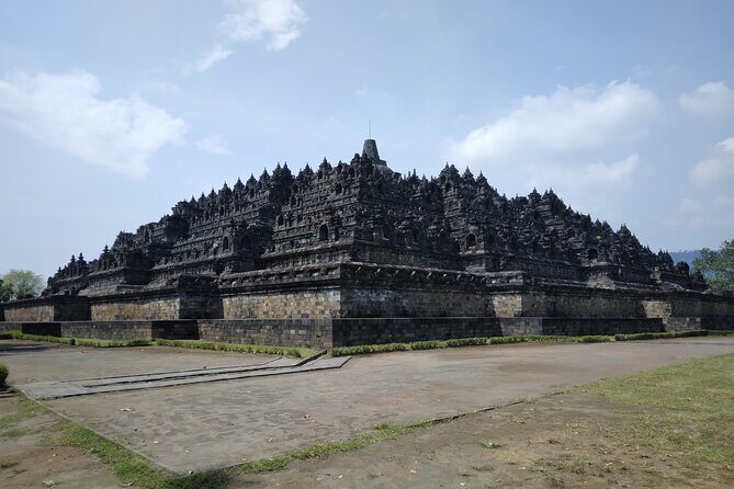 UNESCO Tour: Borobudur Top Access (Ticket Assistance) & Prambanan - FAQ