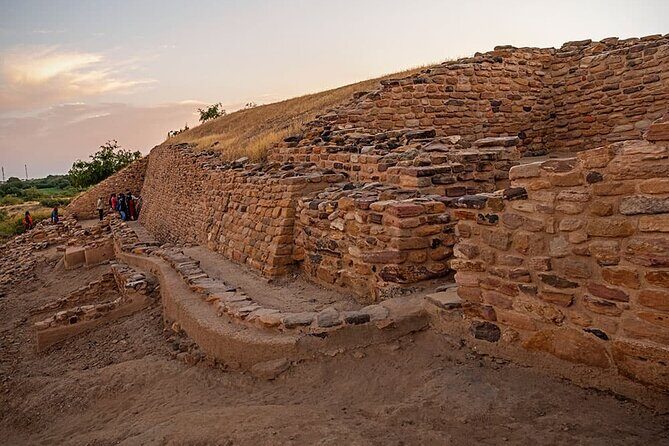 UNESCO World Heritage Site of Patan & Dholavira Tour - Exploring the Highlights: A Day-by-Day Breakdown
