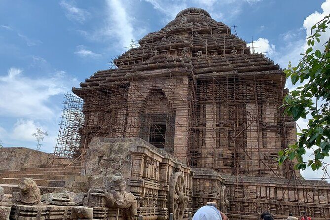 UNESCO's Konark - The Famous Sun Temple at the Bay of Bengal - Who Will Love This Tour?