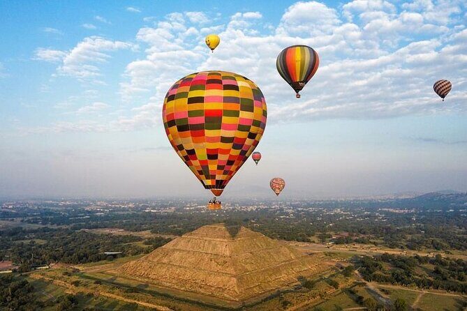 Unforgettable Balloon Flight + Tour of Teotihuacan - Transportation and Group Size