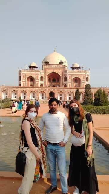 "Unforgettable Delhi: Iconic Landmarks & Hidden Gems". - Introduction: A Taste of Delhi’s Essence