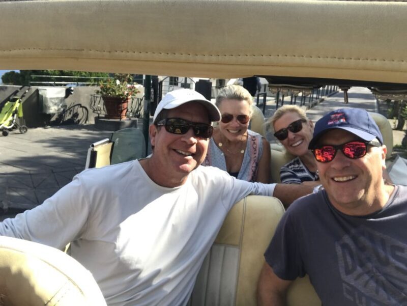 Unforgettable tour of Capri with special convertible coach - Key Points