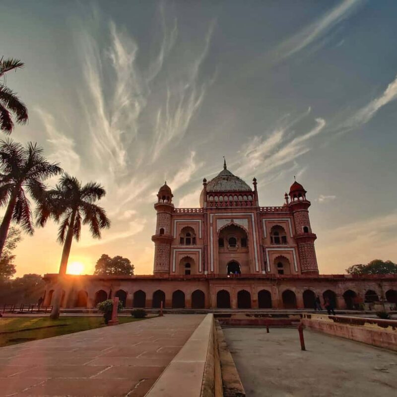 Unforgettable tour of Taj Mahal with car and guide - FAQ