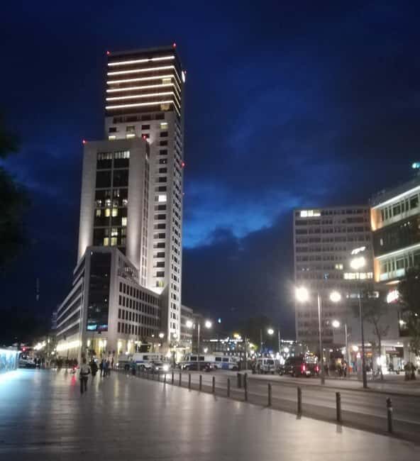 Unic Berlin (Multi) Rickshaw Private by Night Taylor Made - Frequently Asked Questions