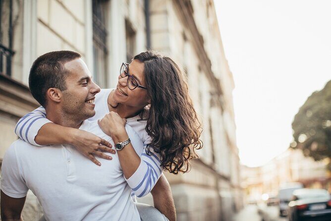 Unique Landmarks of Bilbao  Walking Tour for Couples - Introduction