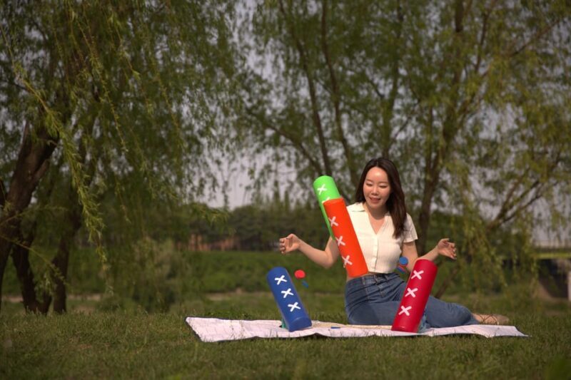Unique Native Experience : Han River Picnic, Board game, BBQ - Key Points