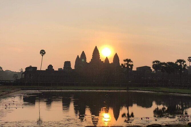 Unique Private Sunrise Angkor Wat Tours - A detailed look at the experience