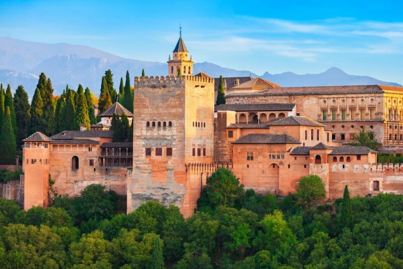 Unique Sites of Granada  Walking Tour for Couples - A Detailed Breakdown of the Itinerary