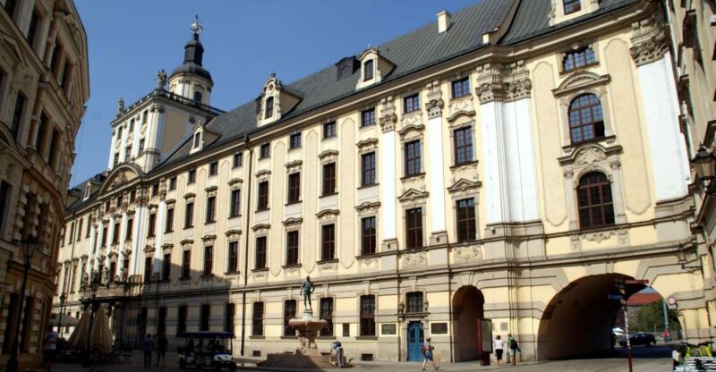 University of Wrocaw  discover this place with a guide! - Key Points