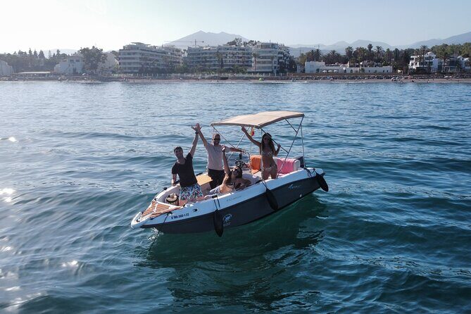 Unlicensed boat rental in Puerto Banús, Marbella. - FAQ