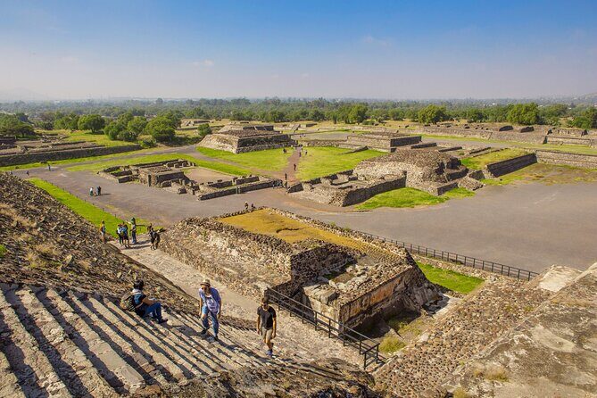 Unlock Teotihuacan Pyramids: Private Tour & Delicious Local Lunch - The Sum Up