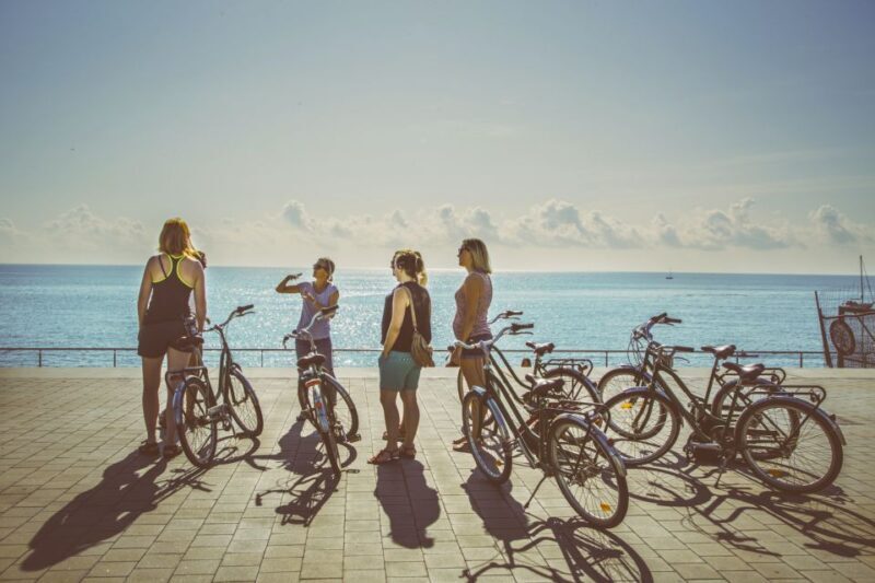 Unusual Barcelona Bike Tour in French - Exploring the Unusual Side of Barcelona on Two Wheels