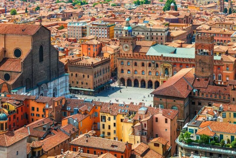 Unusual guided visit of San Petronio and the King's Astronomer - A Closer Look at the Tour: What to Expect