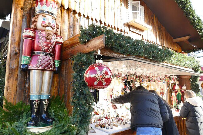 Unusual track game on Christmas markets in Orleans - Key Points