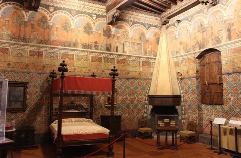 Unveil the Secrets of Florence's Duomo and Baptistery - Baptistery of San Giovanni: One of Florence’s Oldest Buildings