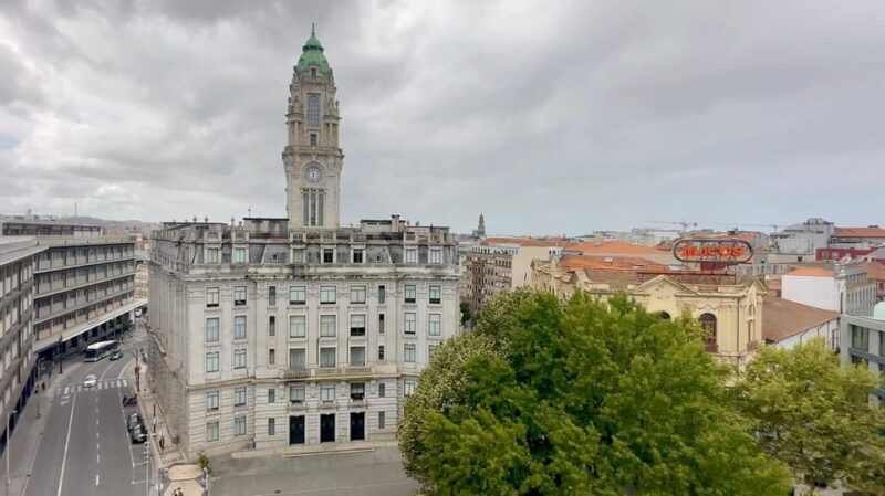 Unveiled Secrets of Porto + Olive Oil Tasting - São Bento Station: A Cultural Landmark