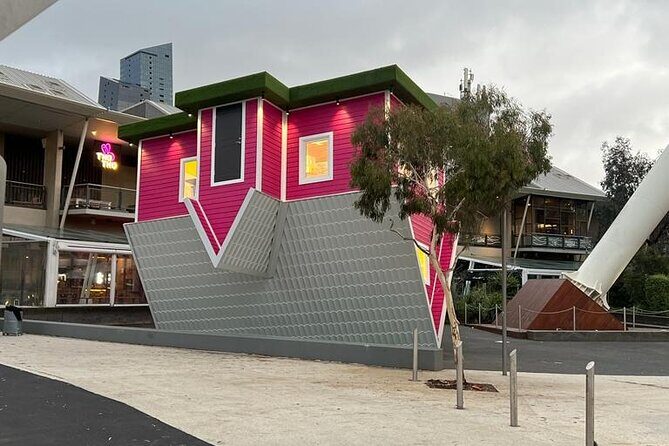 Upside Down House Photo Experience in Australia - Practical Details and Tips