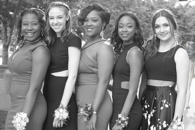 Uptown Charlotte Photoshoot Experience with Artistic Direction - A Closer Look at the Experience