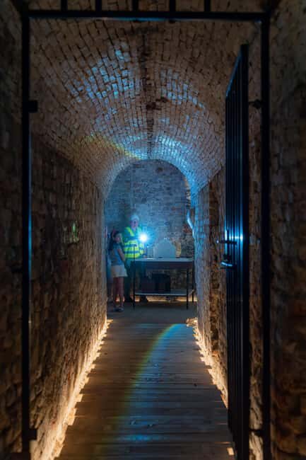 Utrecht: Lofen Palace with Entry Ticket & Guide - An Insightful Journey into Utrecht’s Medieval Past