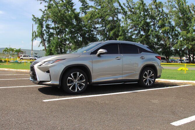 UVF Luxury Transfers & Fast Track - Celebrate Special Occasions (Round trip) - A Deep Dive: What You Can Expect from This Transfer Service