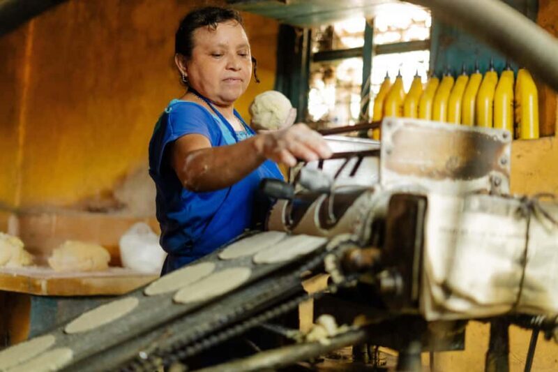 Uxmal: Traditional Mayan Cooking Class with Market Visit - Authenticity, Value, and Tips