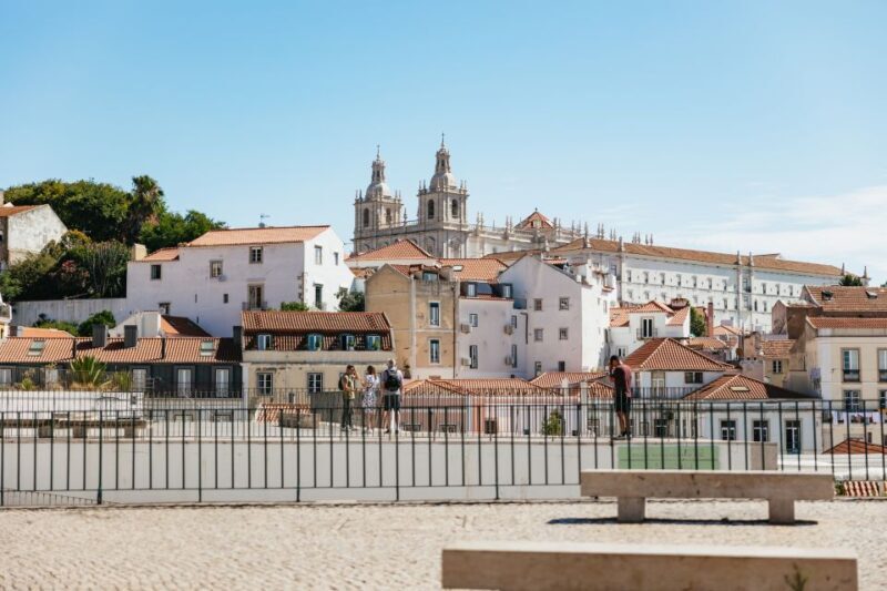 Vadio: Lisbon Old Town Private Tuk Tuk Tour - Key Points
