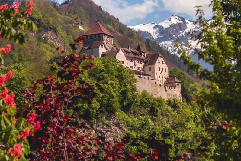 Vaduz: Surprise Walk of the city with a local - Who Should Consider This Experience?