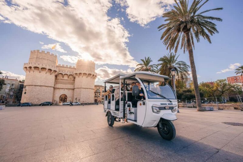 Valencia: 2-hour City Highlights Guided Tour by Tuk Tuk - Why Choose a Tuk Tuk Tour in Valencia?