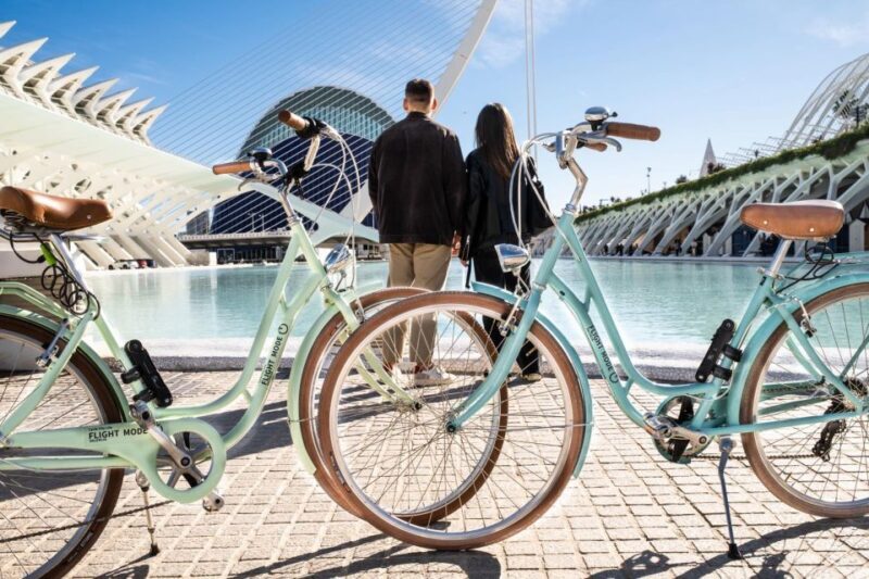 Valencia: Audioguide eng,esp,ita + Bike All Day - Authenticity and Authentic Experiences
