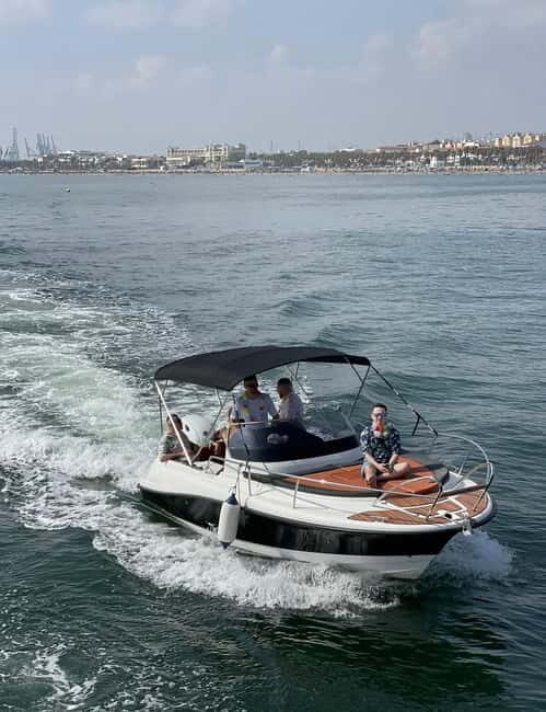 Valencia: Boat rental without license - The Cost and Value